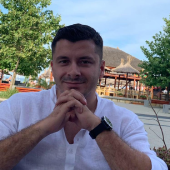 The explanations were offered to everyone's understanding - (eng ...